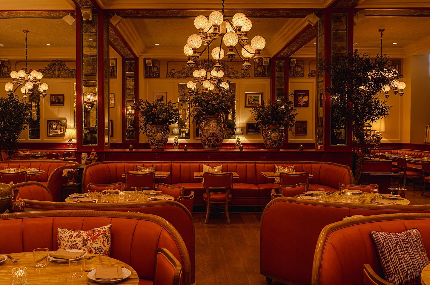 18 Most Romantic Restaurants In L.A. For Your Next Date Night