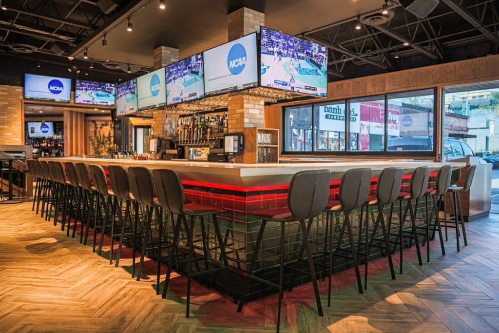 9 Touch-Down Bars To Watch Super Bowl LIX 2025 In L.A.