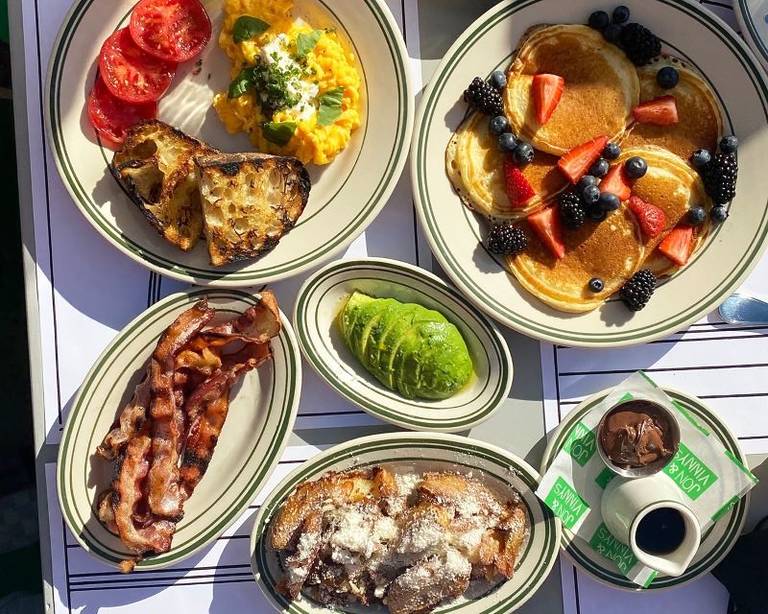 22 Best Brunch Spots In Los Angeles to Kick Off The Weekend
