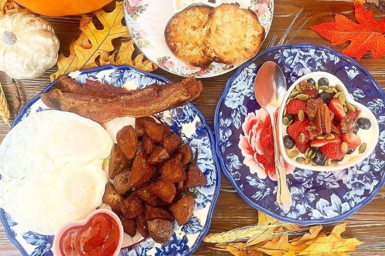 22 Best Brunch Spots In Los Angeles to Kick Off The Weekend