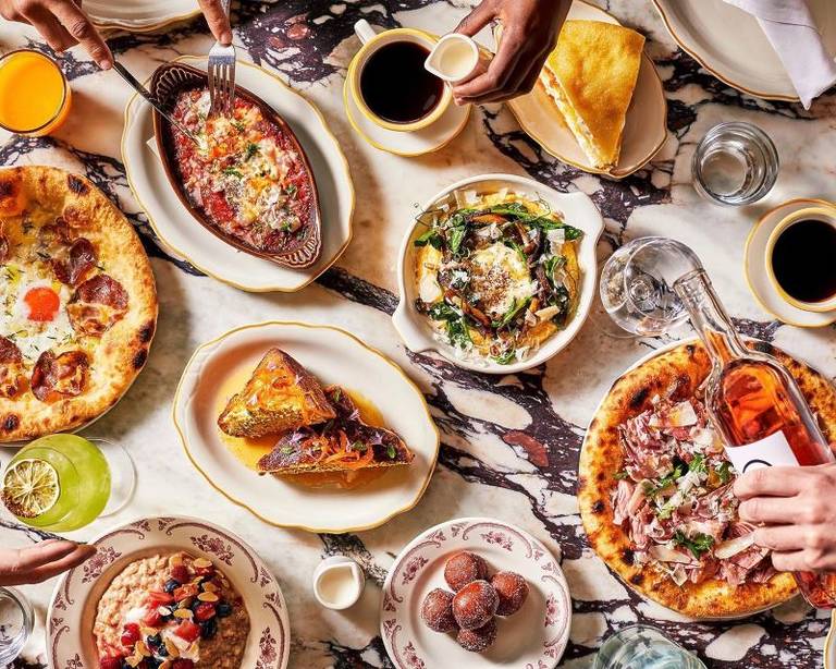 22 Best Brunch Spots In Los Angeles to Kick Off The Weekend