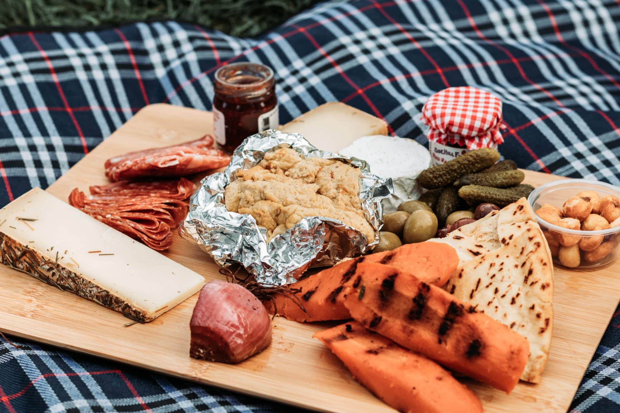 A Mystery Picnic Experience Near L.A. Is The Perfect Gift