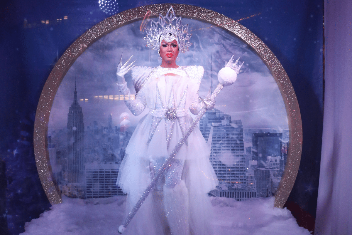 5 Reasons To Experience The Santa’s Secret Holiday Show