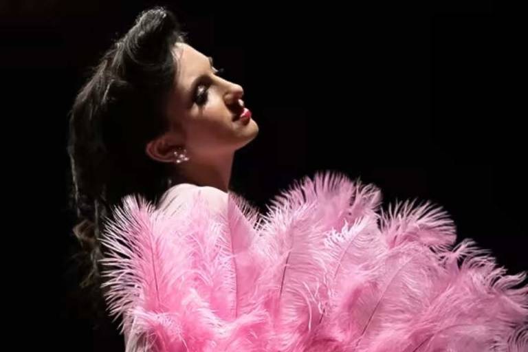 Voici les spectacles burlesques et de cabaret les plus fous que vous ...