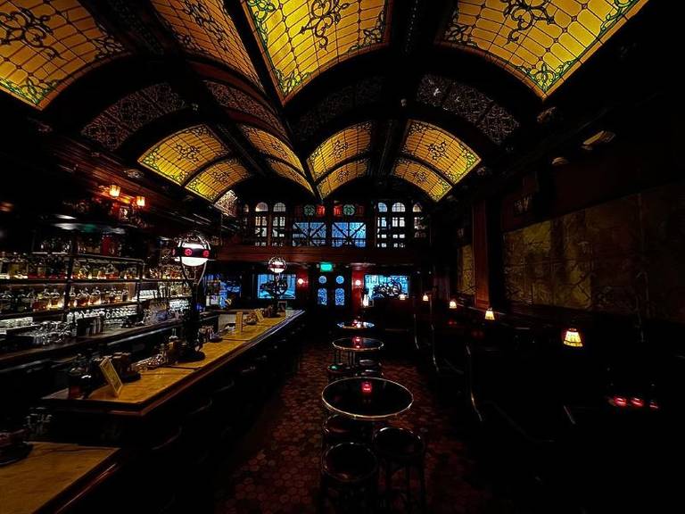 10 Best Cocktail Bars In Los Angeles For Specialty Drinks
