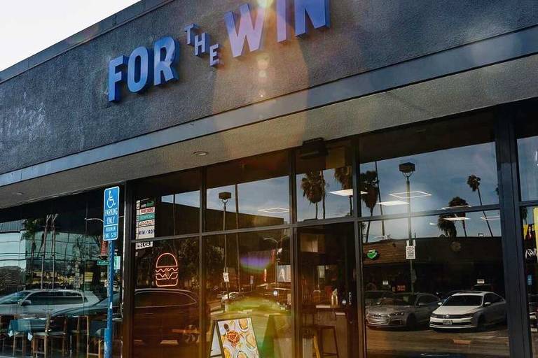 17 All-Time Best Burgers In LA