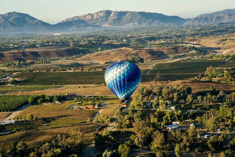 13 Romantic Getaways From L.A. For A Lovely Couples' Weekend