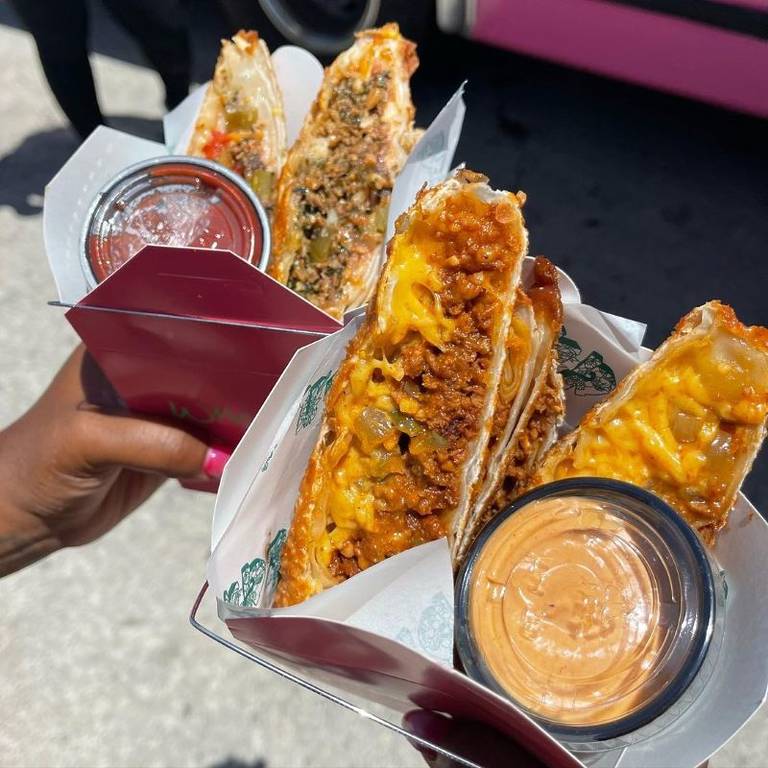 15 Best Vegan Restaurants In Los Angeles To Try Right Now