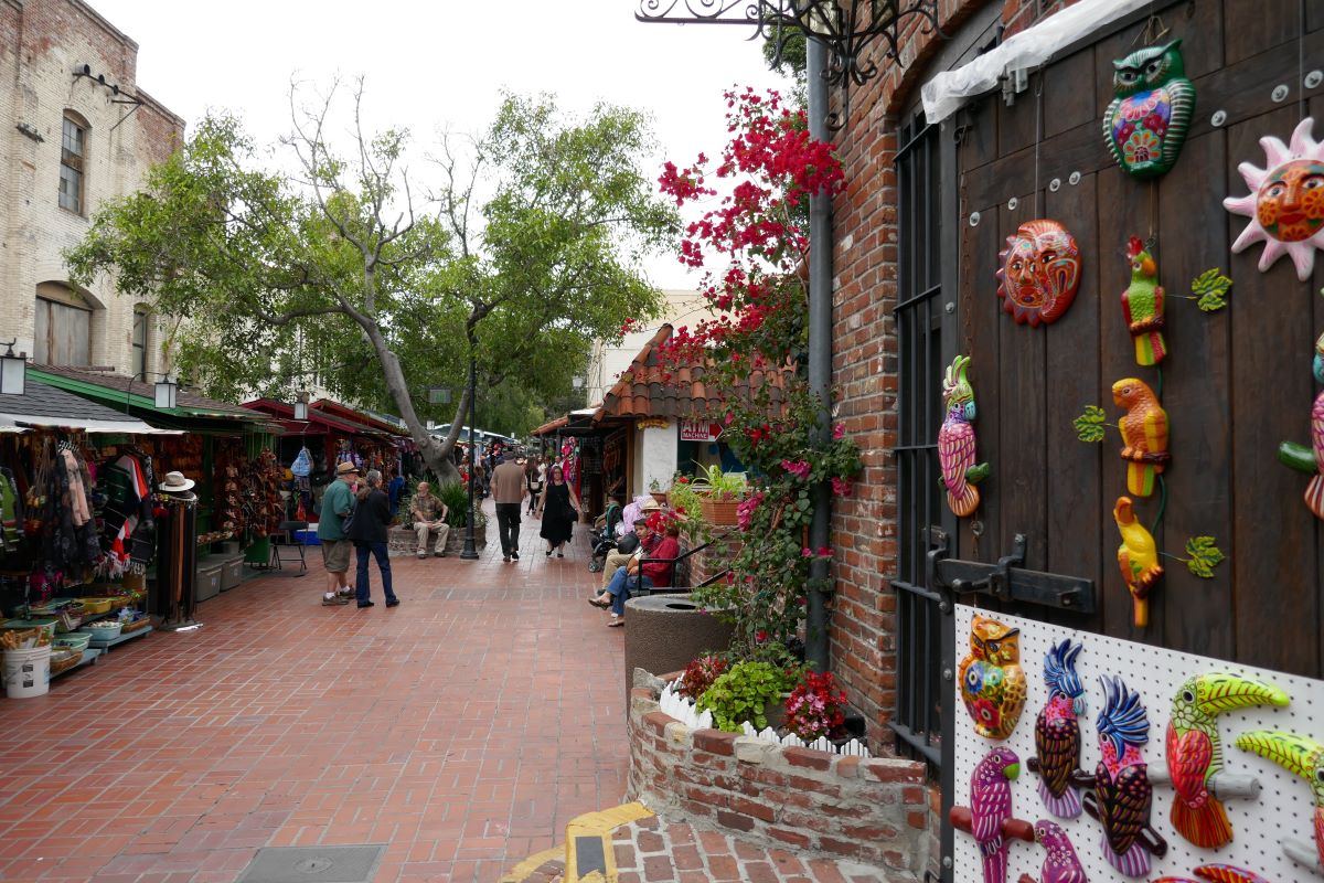 This L.A. Street Is One Of The Most Beautiful Streets In The World