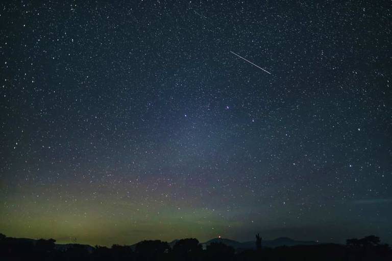 Where And When To See Meteor Showers Near L.A. This 2026
