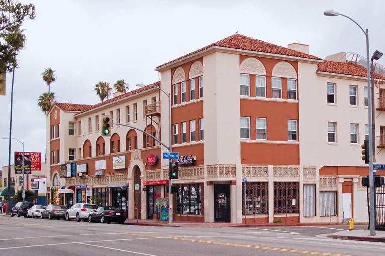11 Most Walkable Neighborhoods In Los Angeles