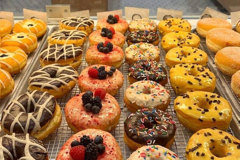 10 Essential Shops For The Best Donuts In Los Angeles