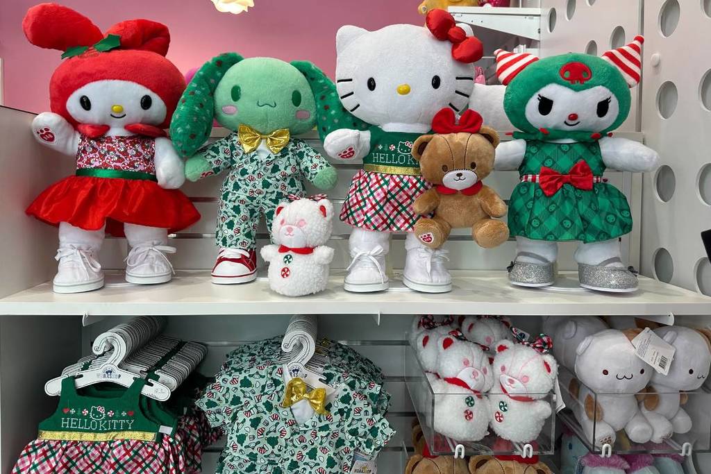 The First-Ever Hello Kitty Build-A-Bear Workshop Is In Los Angeles