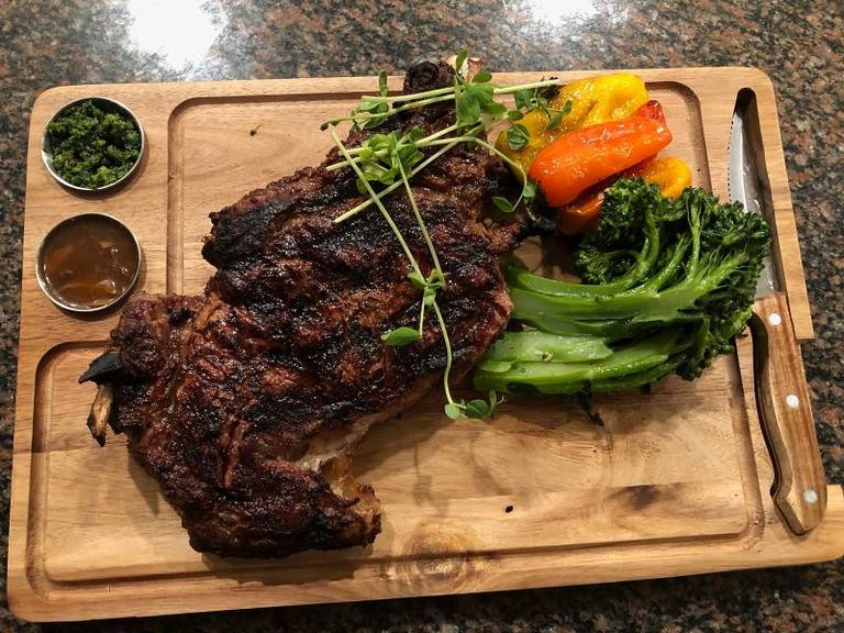 10 Outstanding Delis And Kosher Restaurants In Los Angeles