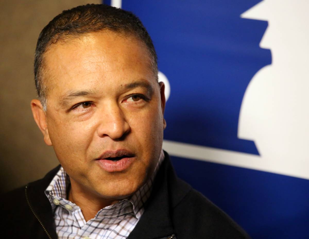 The Record Dave Roberts Will Break With New L.A. Dodgers Deal