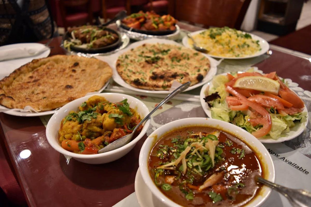 7 Best Halal Restaurants In Los Angeles For Flavorful Eats