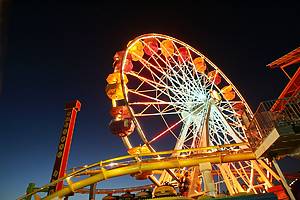 The World’s Only Solar-Powered Ferris Wheel Is In L.A. County