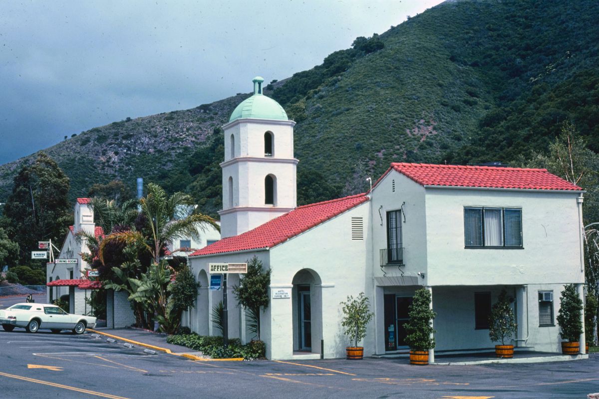 The World’s First Motel Opened 100 Years Ago 3 Hours From L.A.