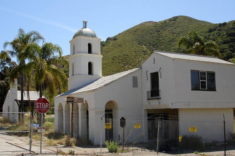 The World’s First Motel Opened 100 Years Ago 3 Hours From L.A.