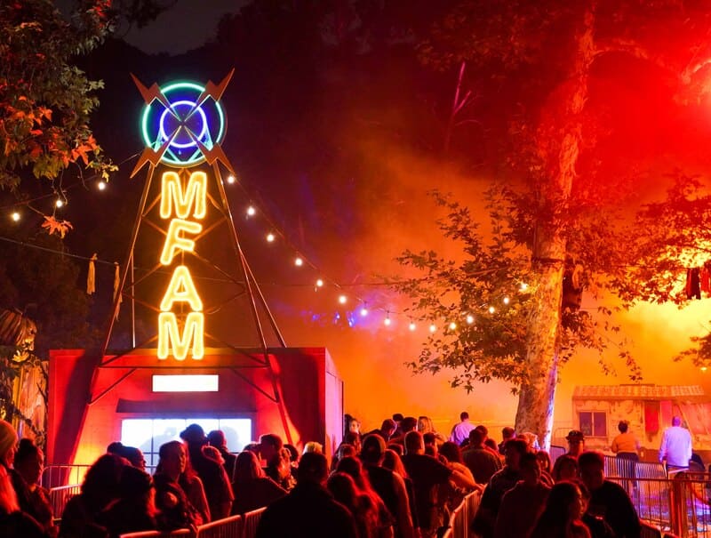 Elvira Will Take Over Haunted Hayride 2025 In Los Angeles