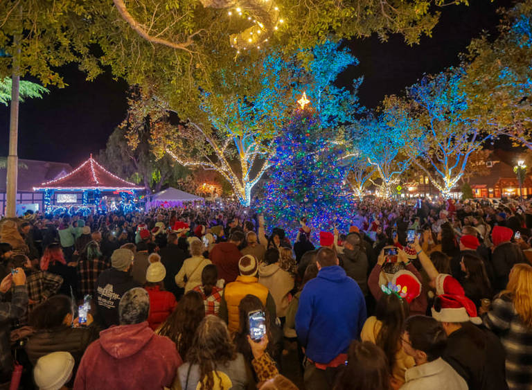 Solvang Julefest 2025 Is One Of America's Best Christmas Towns