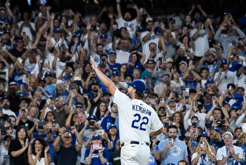 Dodgers Draw 4 Million Fans For First Time In Franchise History