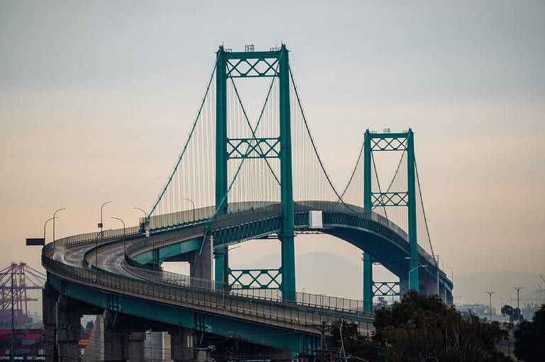 L.A.'s Vincent Thomas Bridge Will Close For At Least A Year
