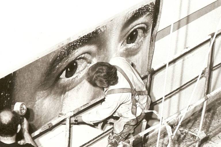 Here’s The Story Behind The Violin Man In That Iconic Mural Over L.A.'s ...