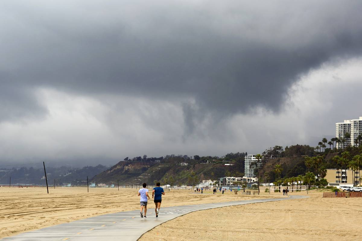 First Thunderstorm Watch In 17 Years Issued for SoCal — Tornado Risk ...
