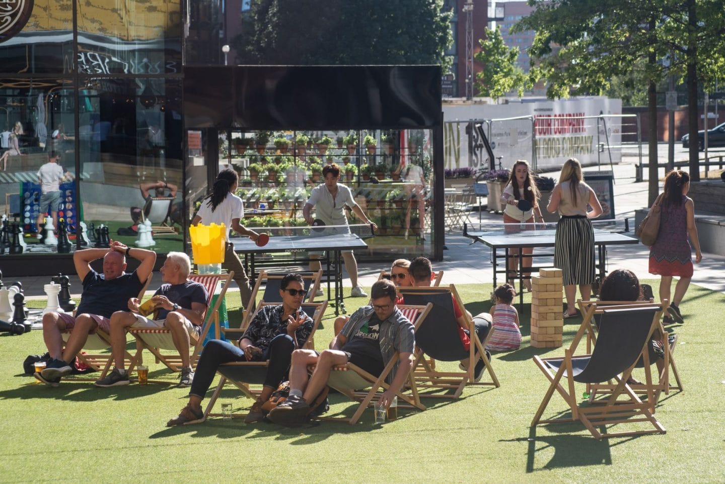 The Big Outdoor Screen Will Be Back In Manchester's First Street This ...