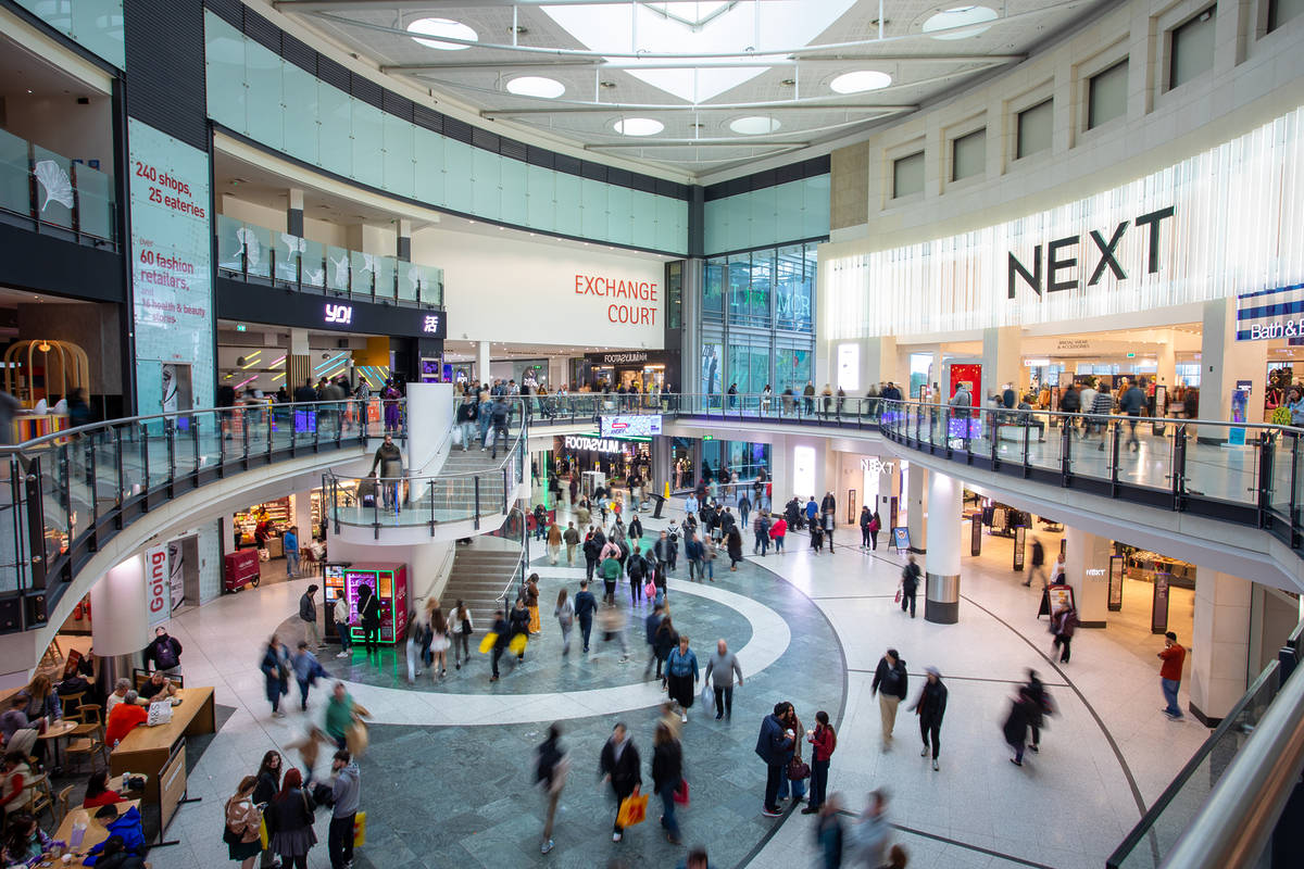 Christmas And New Year Opening Hours Plus Late Night Shopping Times ...