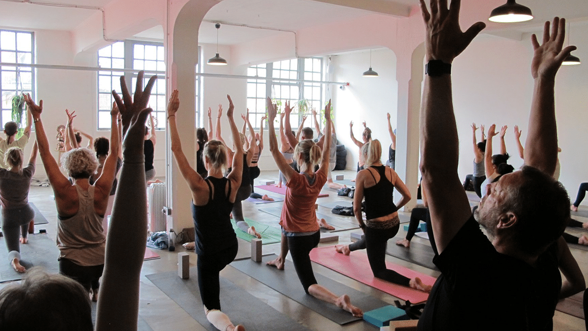 A 'Yoga Rave' Exists In Manchester And It Sounds Like So Much Fun