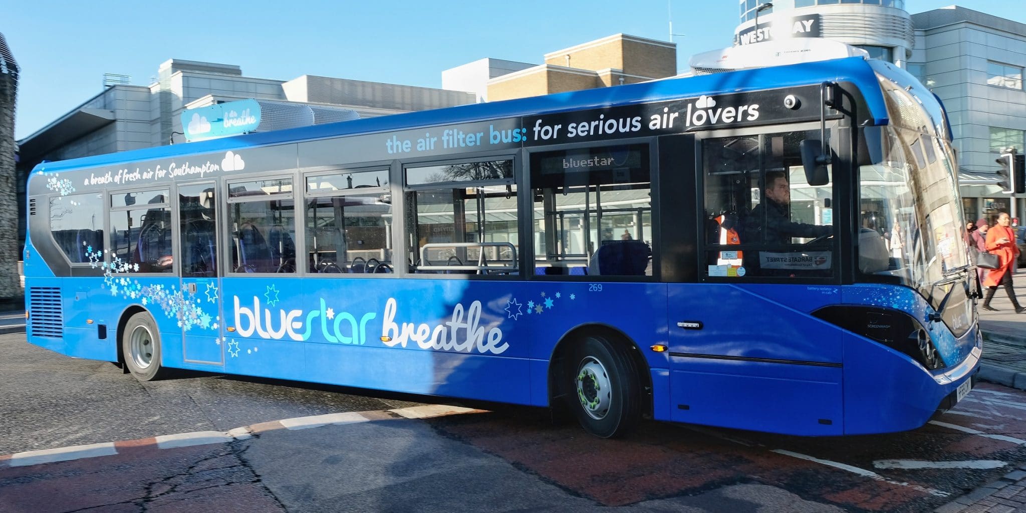 An Air-Filtering Bus Will Soon Be Riding Around Manchester