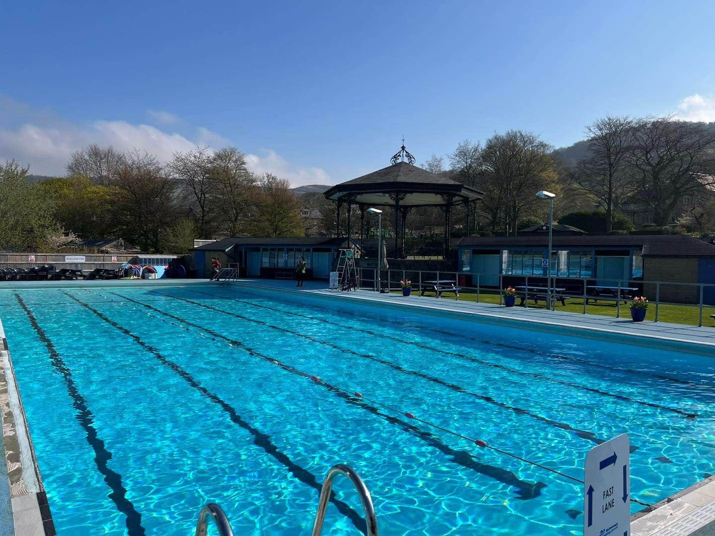 5 Refreshing Spots For Outdoor Swimming Near Manchester