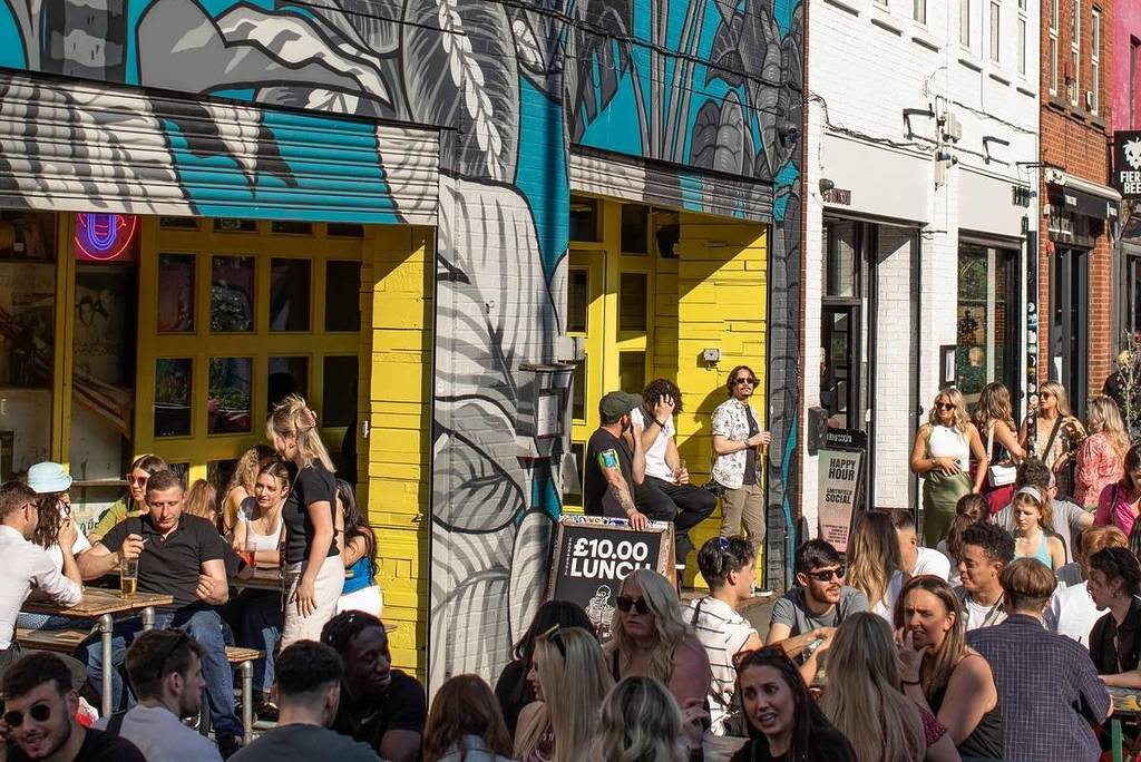 The Best Outdoor Dining Spots In Manchester