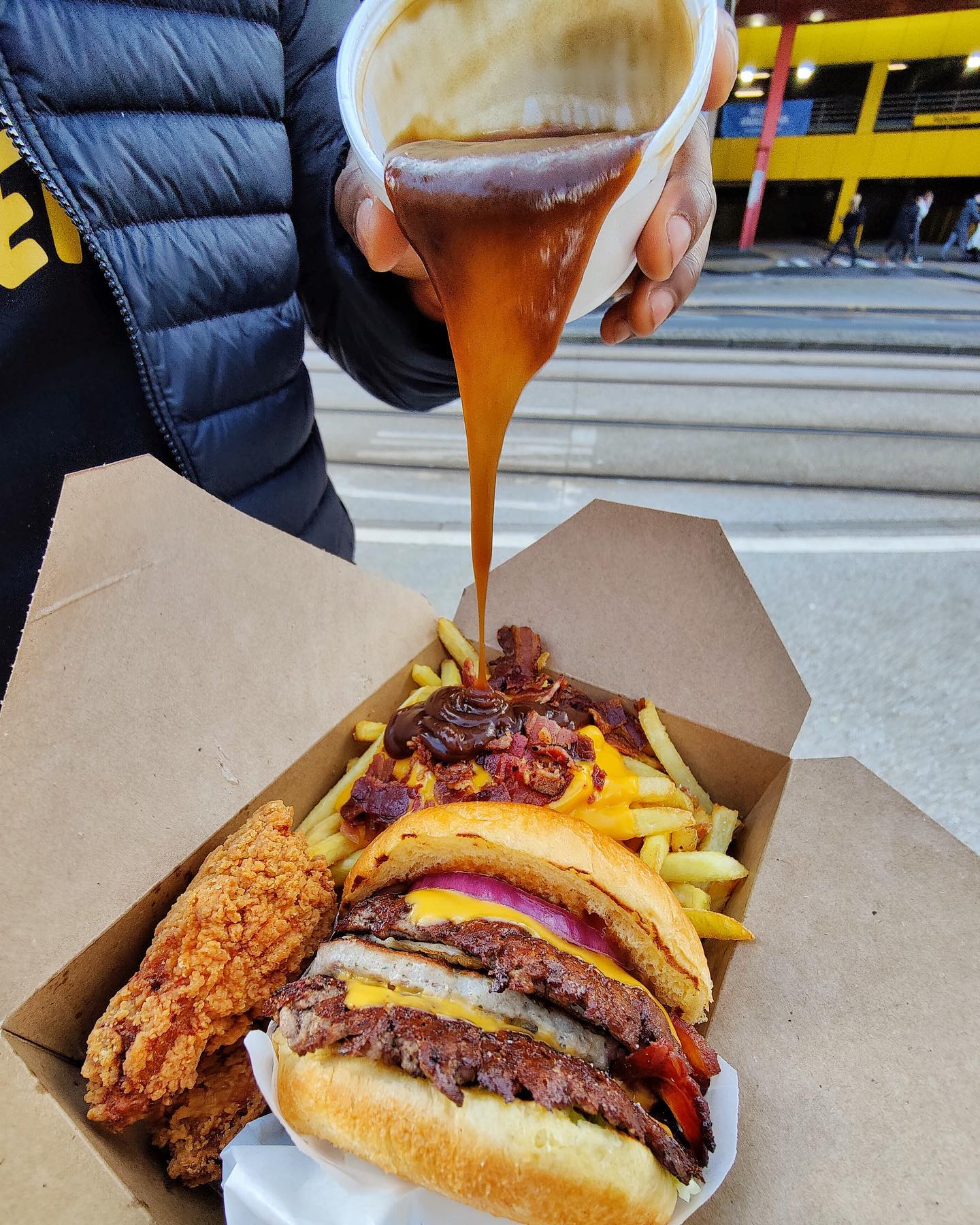 Dunkin' Burgers Serves Super-Stacked Buns With Pots Of Gravy