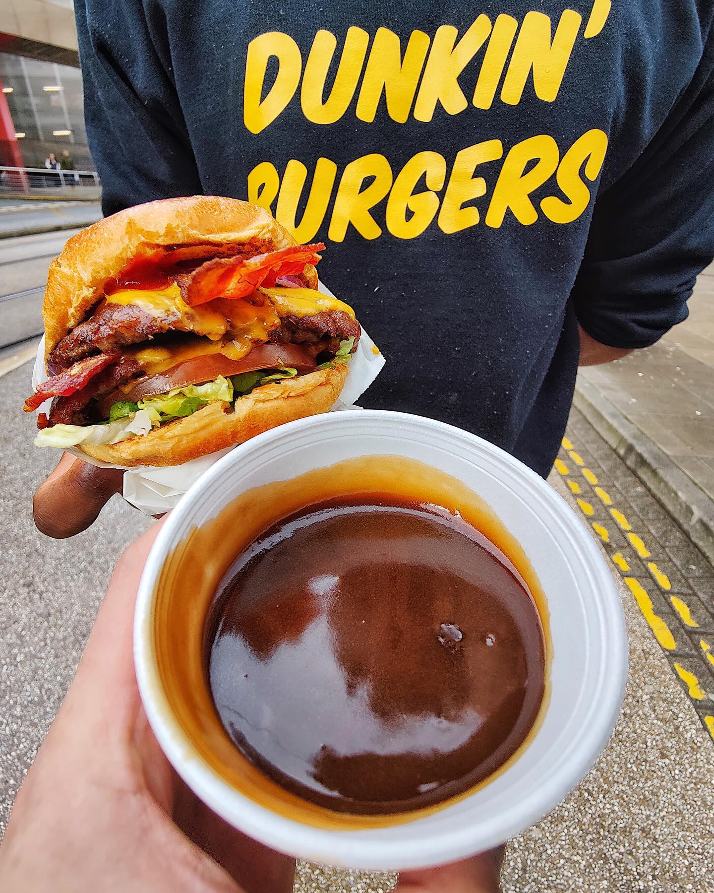 Dunkin' Burgers Serves Super-Stacked Buns With Pots Of Gravy