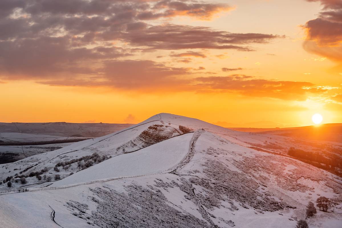 These Are The Best Winter Walks Less Than One Hour From Manchester ...