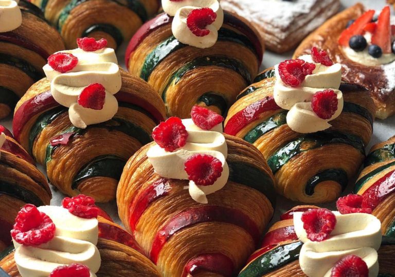 Manchester Bakery Half Dozen Other Has Opened In Circle Square