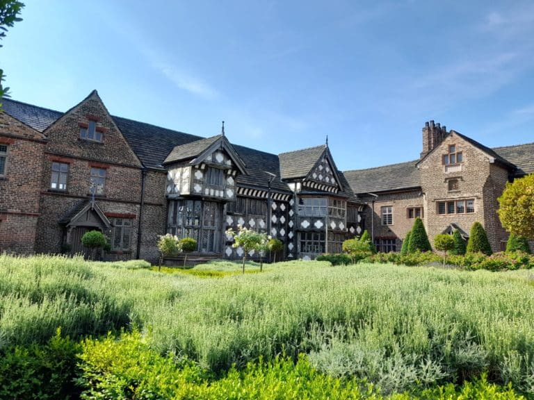 The Most Eerie Ghost Tours In And Around Manchester - From Haunted ...
