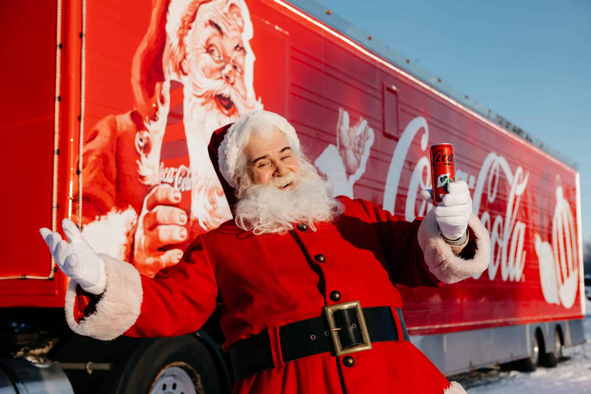 The Holidays Are Coming: Here's When And Where To Find The Iconic Coca ...
