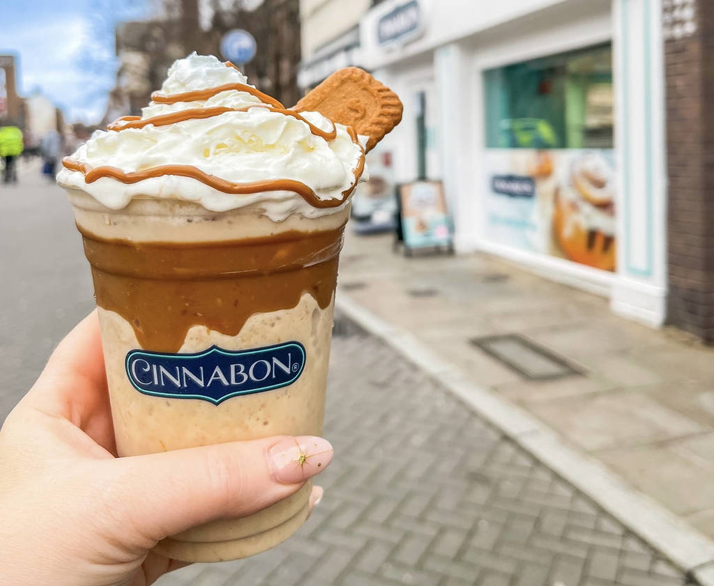 A New Cinnabon Bakery Is Set To Roll Into Manchester This Month
