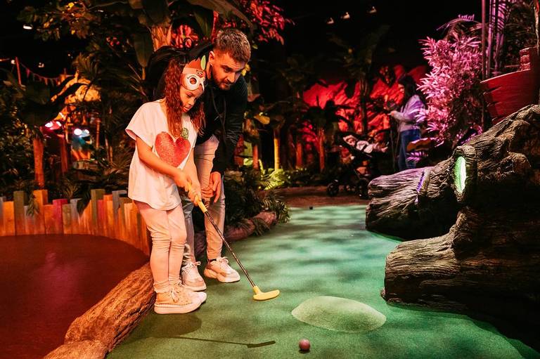The Best Places To Play Crazy And Mini Golf In Manchester