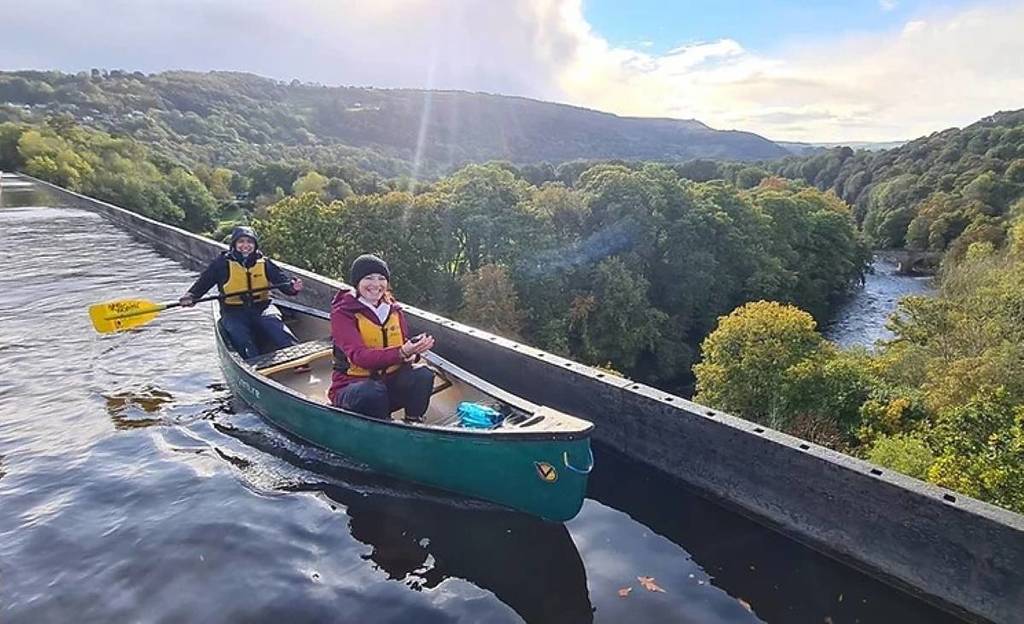 Canoe Along The Pontcysyllte Aqueduct, The Highest In The World