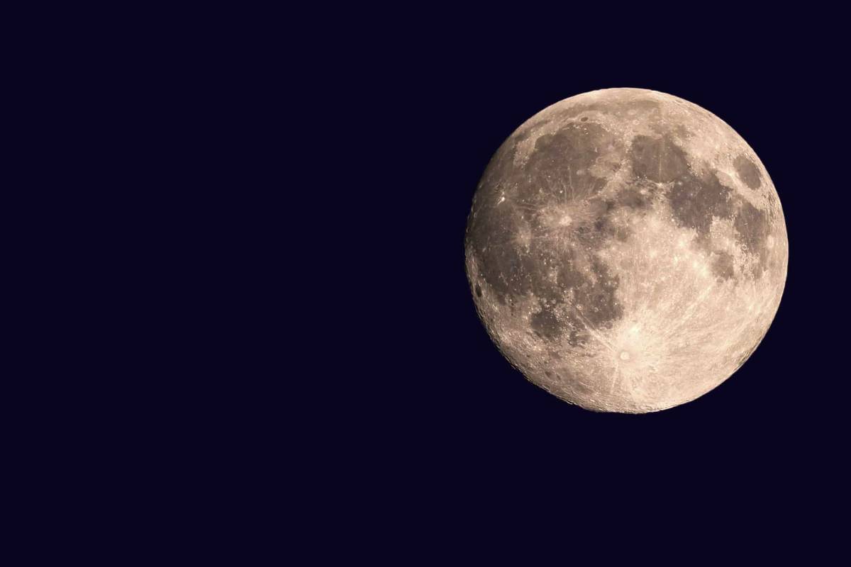 The Earth’s Getting A New Mini Moon, But Only For Two Months