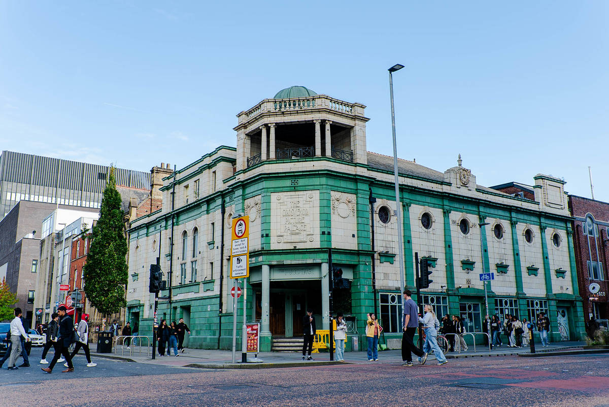 Iconic Manchester Pub To Make Comeback As The Grosvenor