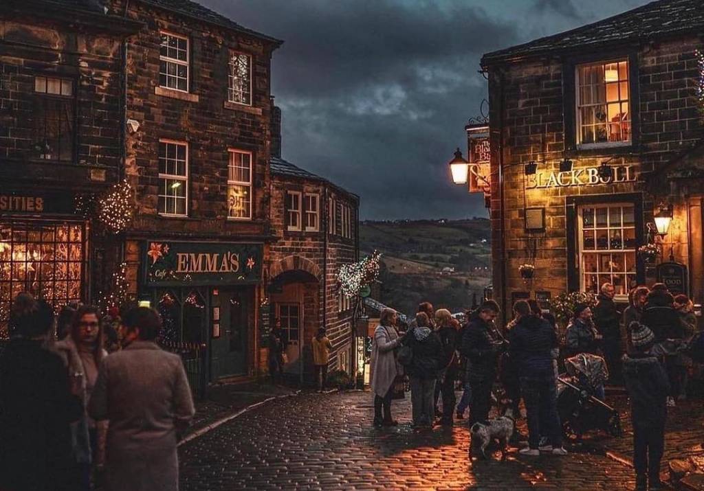 The Cosy Village Under 2 Hours From Manchester That Was Home To The ...