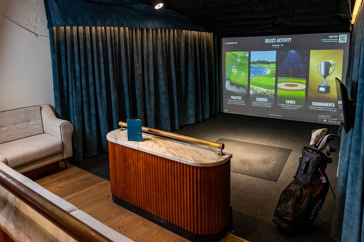 New Indoor Golf Bar Pitch Set To Open In Manchester