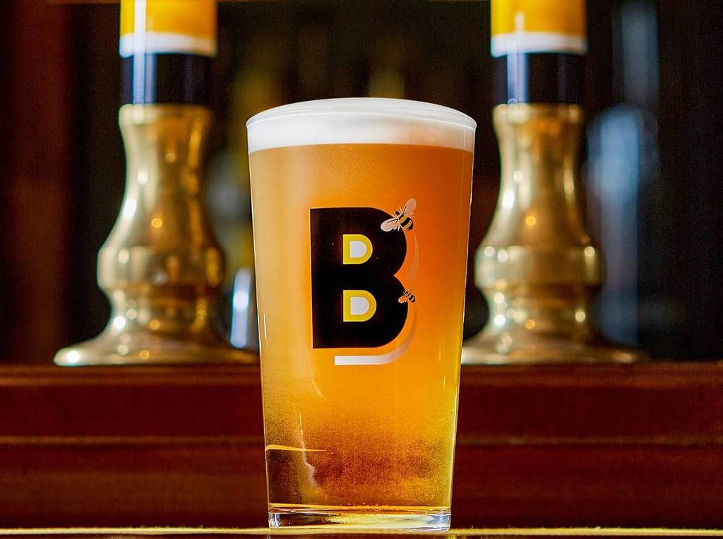The First Iconic 'Cream Of Manchester' Boddingtons Cask Pint In 13 ...