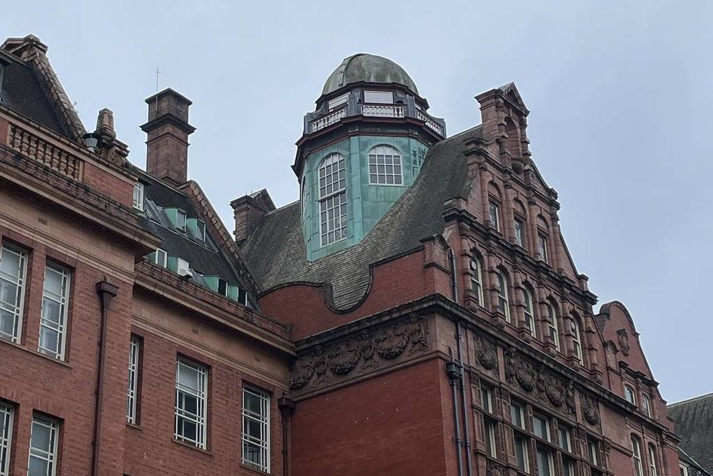 The Manchester Observatory With A Papier-Mâché Dome That's Hidden In ...